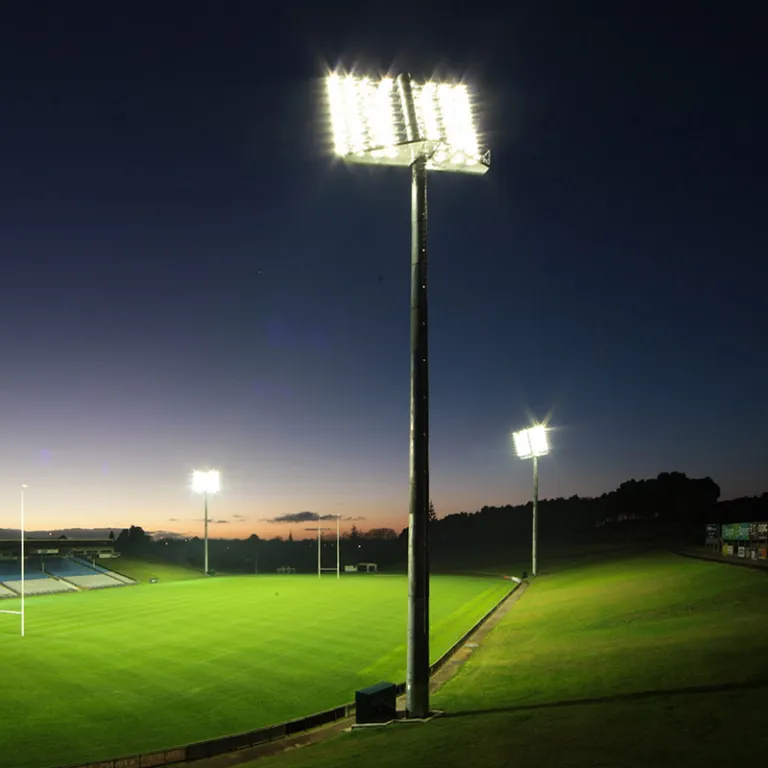 Galvanized Steel Light Poles Sports Durable Stadium Lighting Systems