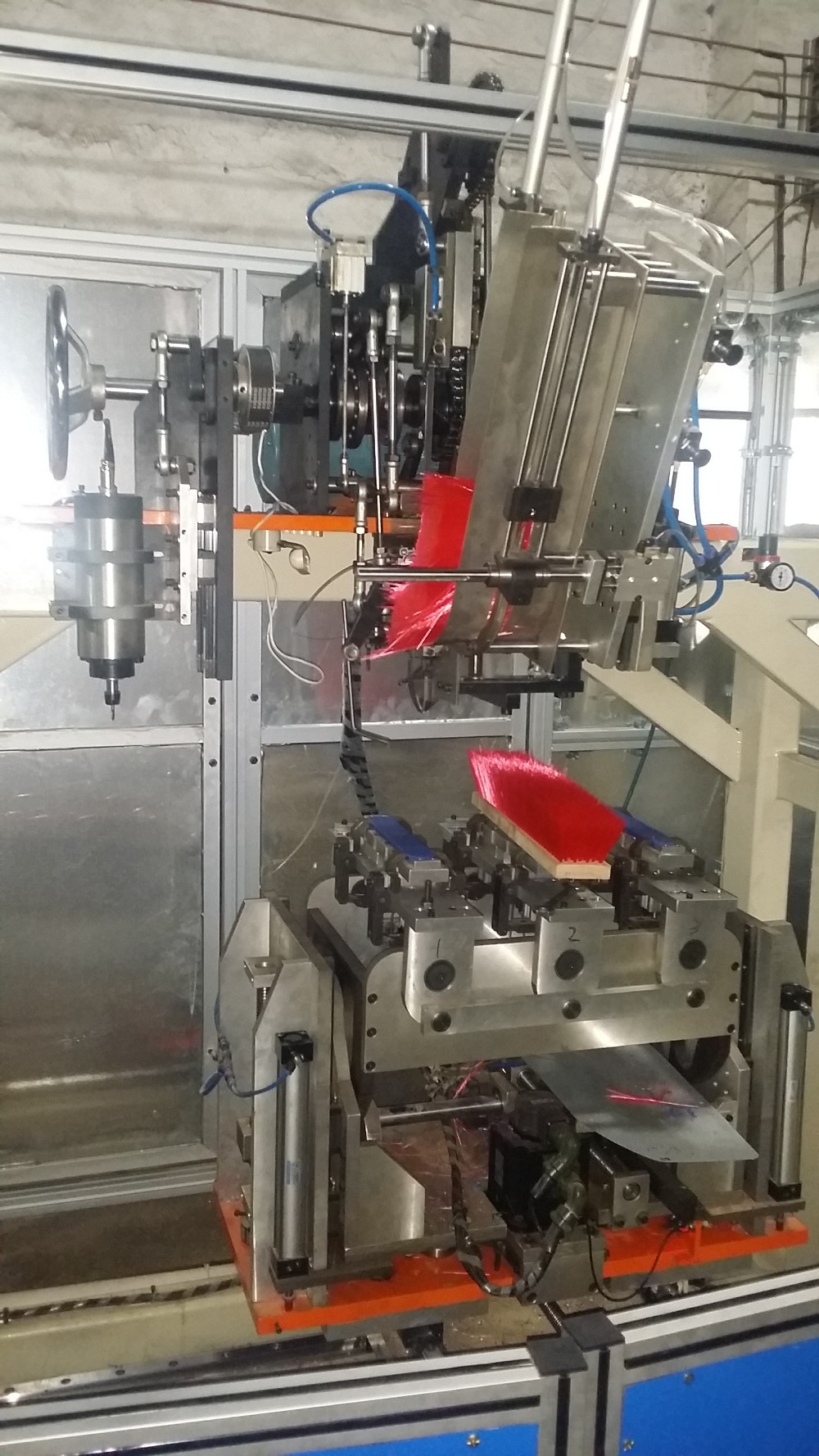 High-Speed 5-Axis Automatic Plastic Broom & Carbon Brush Making Machine