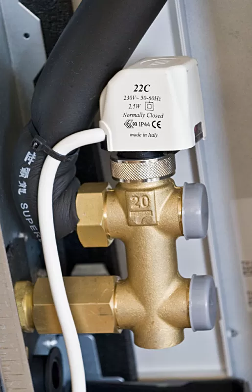Indoor Fan Coil Unit Valve 5-90℃ Water Temperature Range Three Way Four ...