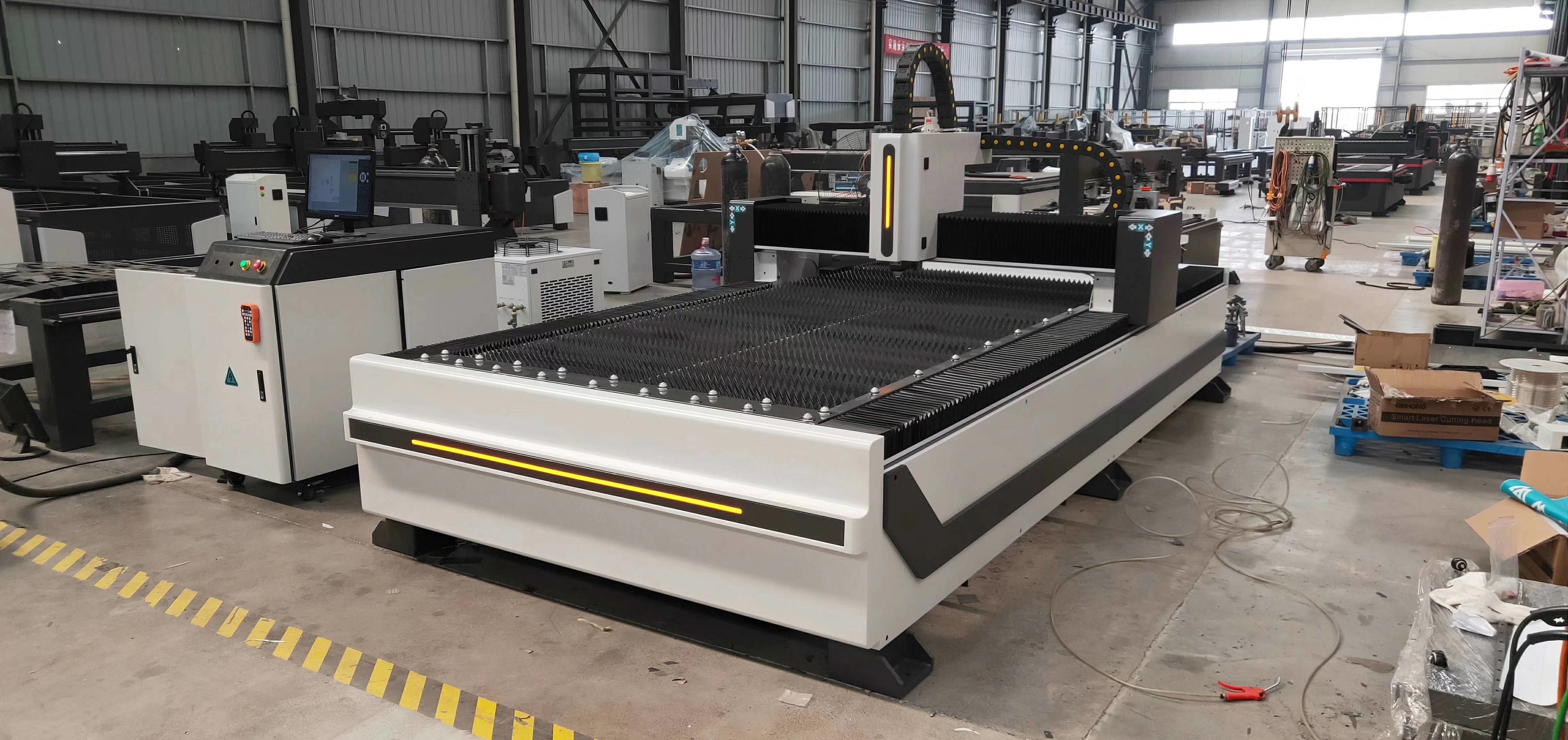 Industrial fiber laser cutting machine I5 from china cnc router factory ...