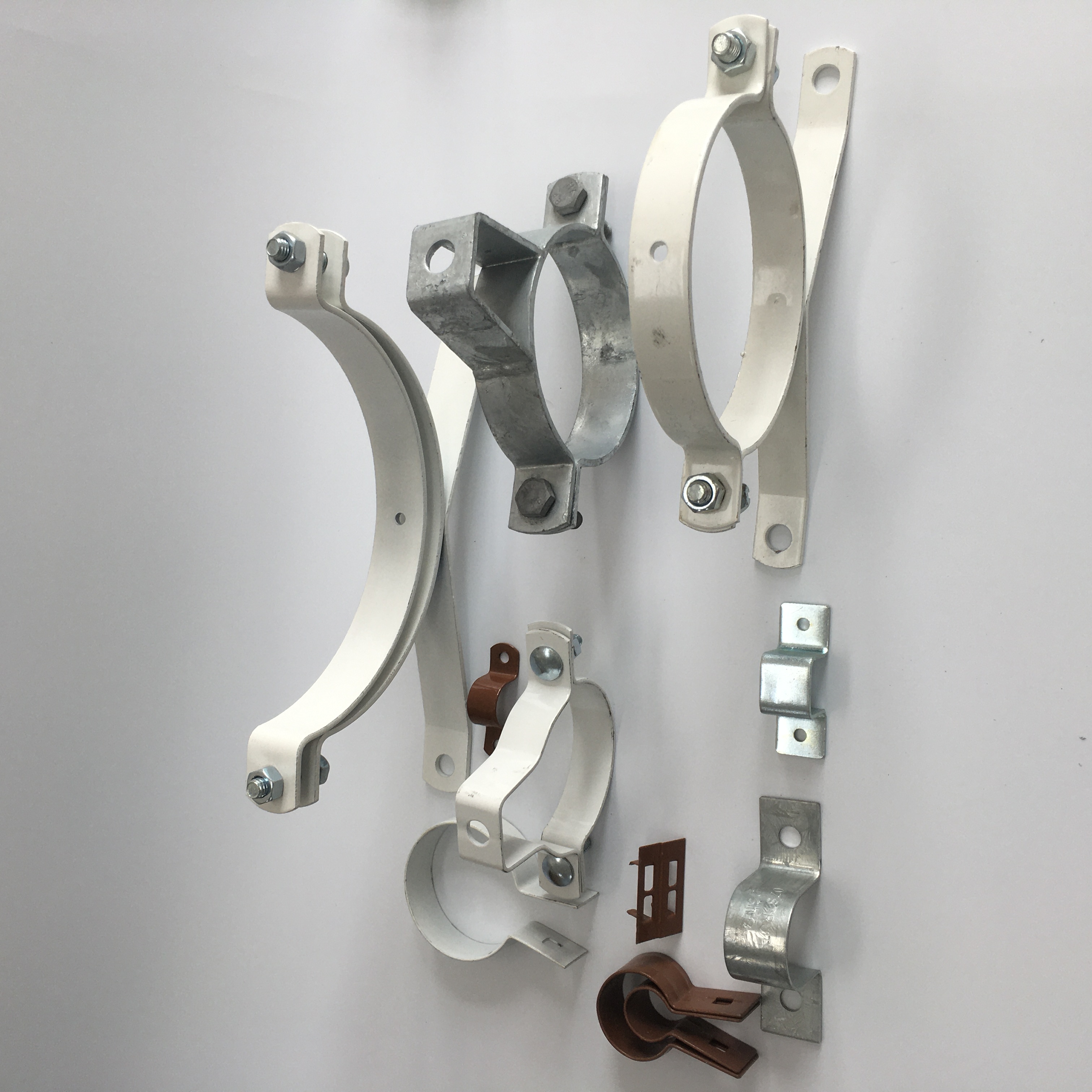 XYSTRUT - 100 PVC Pipe clamp Pipe Clip Pipe Riser Clamp